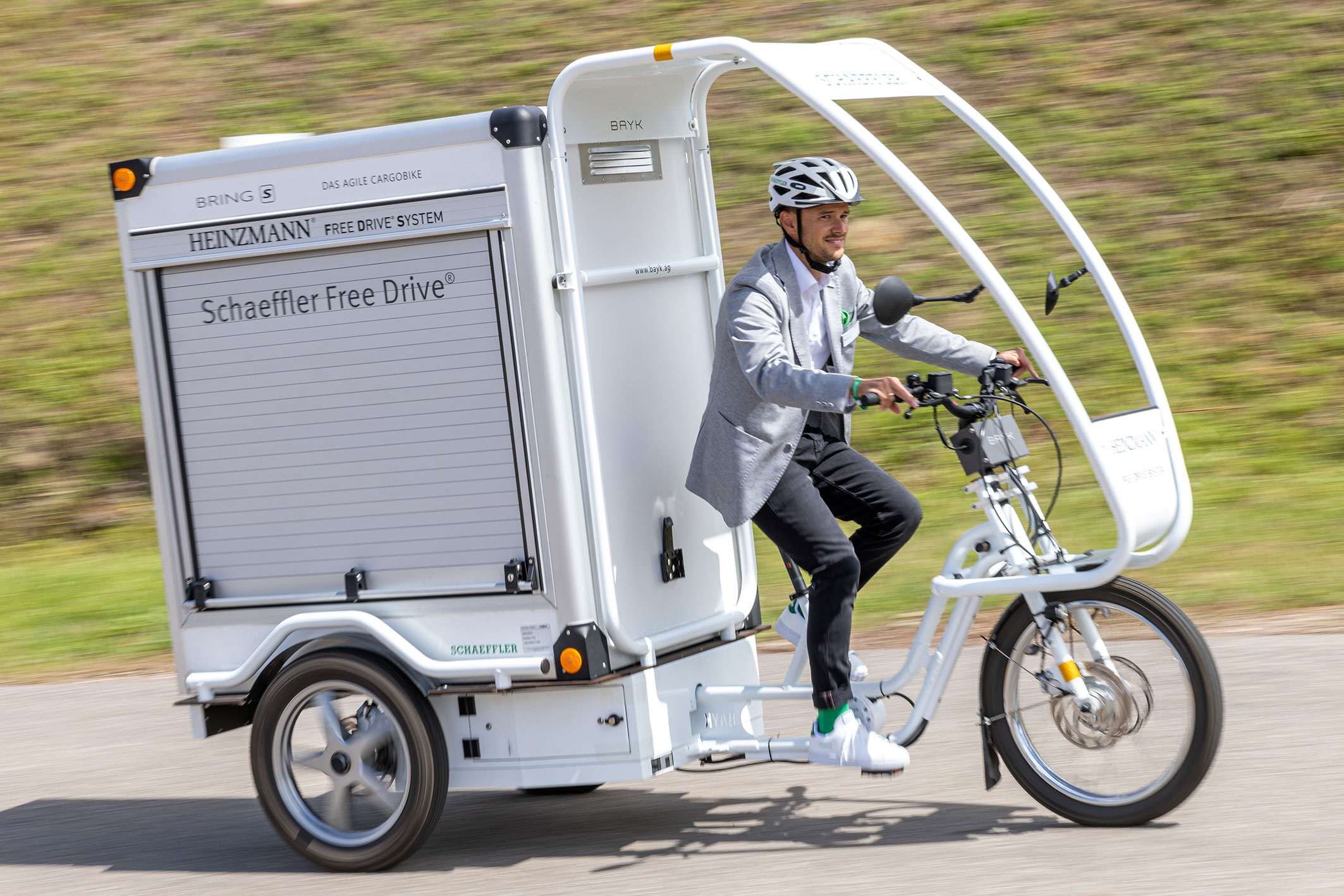Fleet start for Schaeffler s chainless drive for e cargo bikes Press Releases Schaeffler Australia
